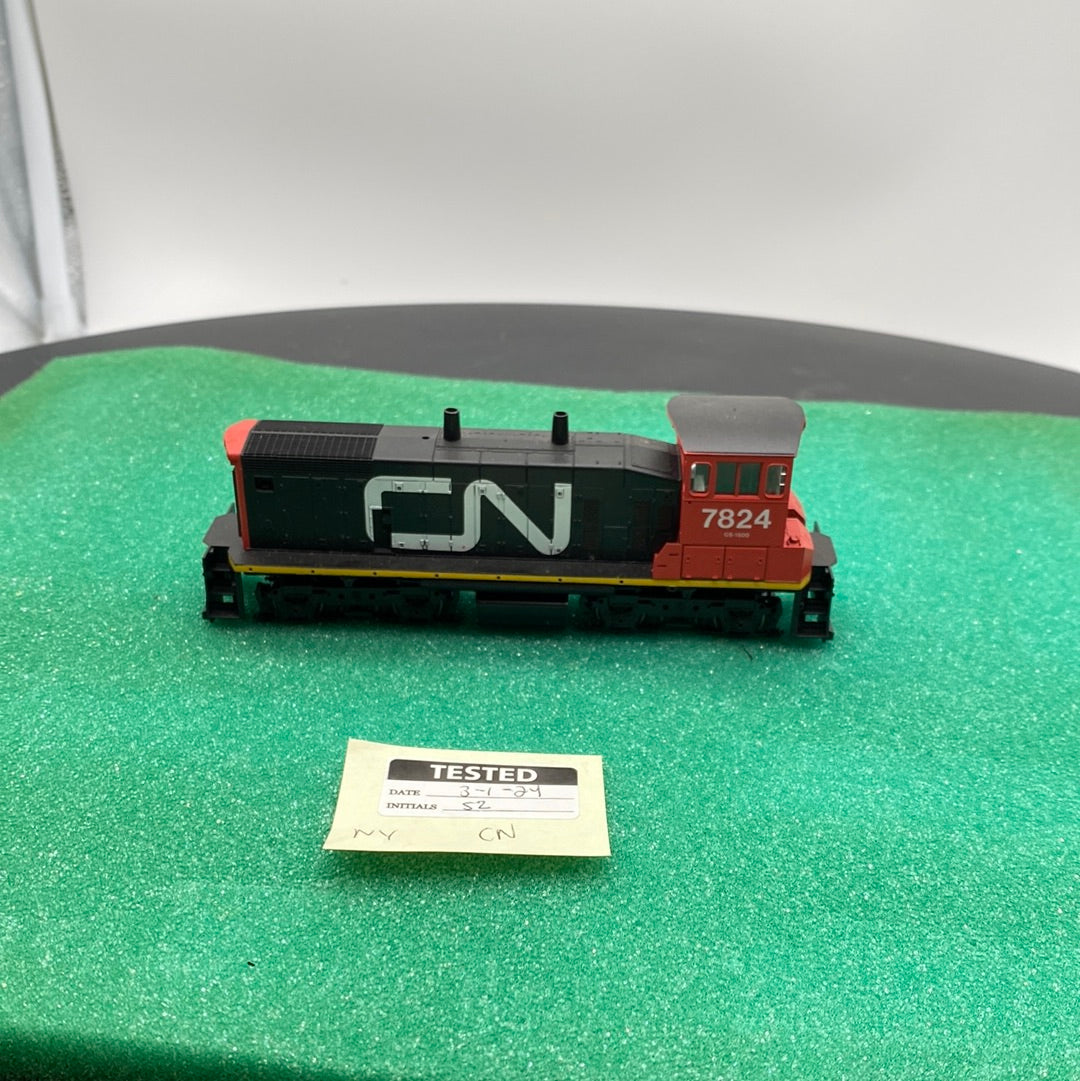 HO Scale Bargain Engine 8: CN switcher HO SCALE USED