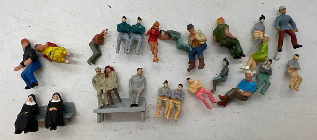 HO FIGURES RANDOM PACK 5 HO SCALE Used Excellent No Box