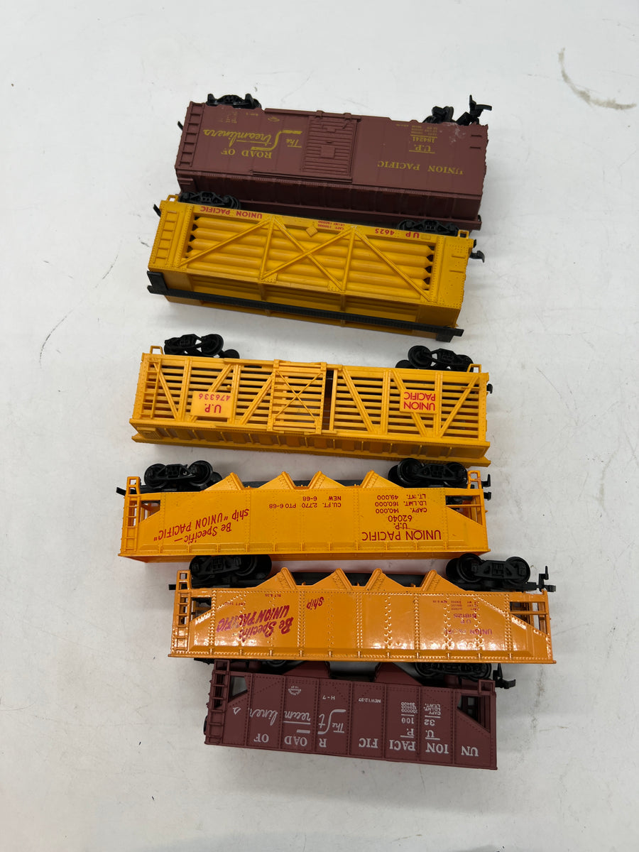 SET OF 6 UNION PACIFIC UP FREIGHT CARS HO SCALE Used Excellent AS IS N