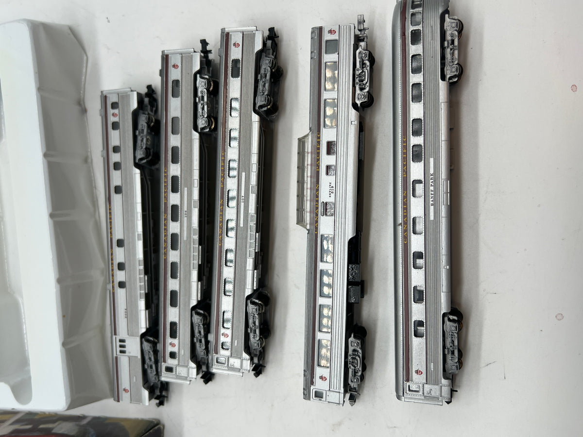 Con-Cor 0003-5400101 Canadian Pacific CP Passenger set (5 cars) N SCAL