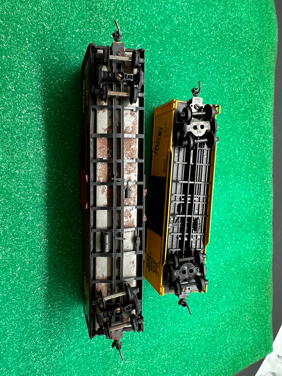 HO Scale Bargain Car Pack 119: Set of 2 Toronto Hamilton Buffalo THB F