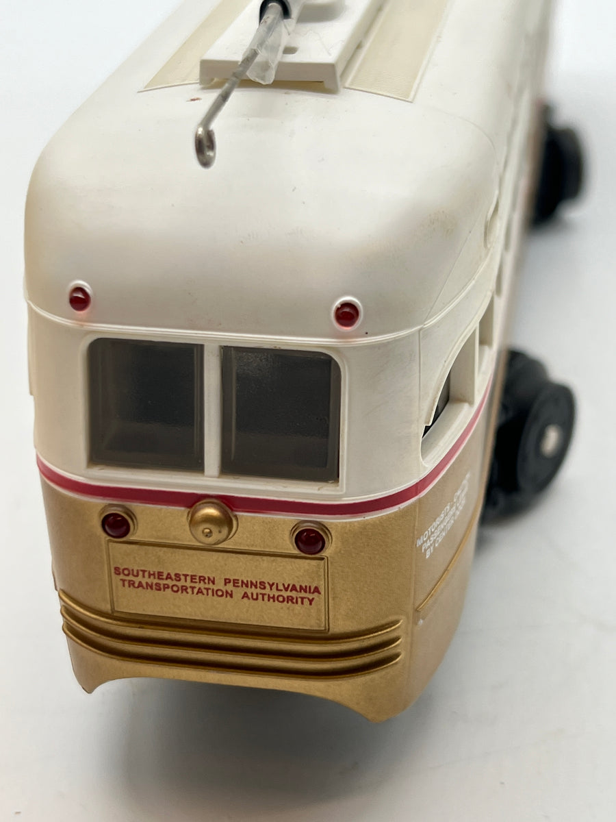 MTH Railking 30-2503 PHILADELPHIA 'SEPTA' PCC ELECTRIC STREETCAR #2165