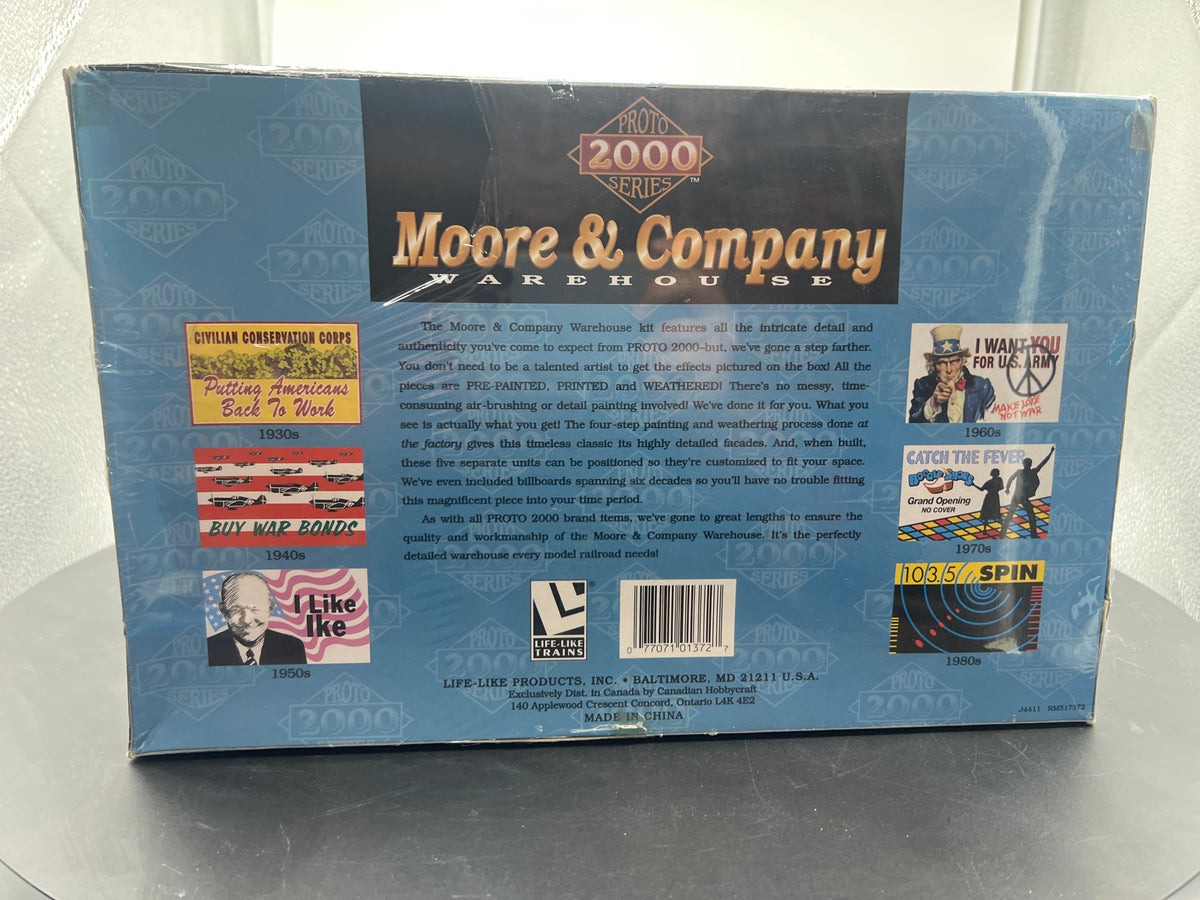 Proto 2000 Structures 1372 -- Moore & Company Warehouse 18 x 5-3/4 x 7