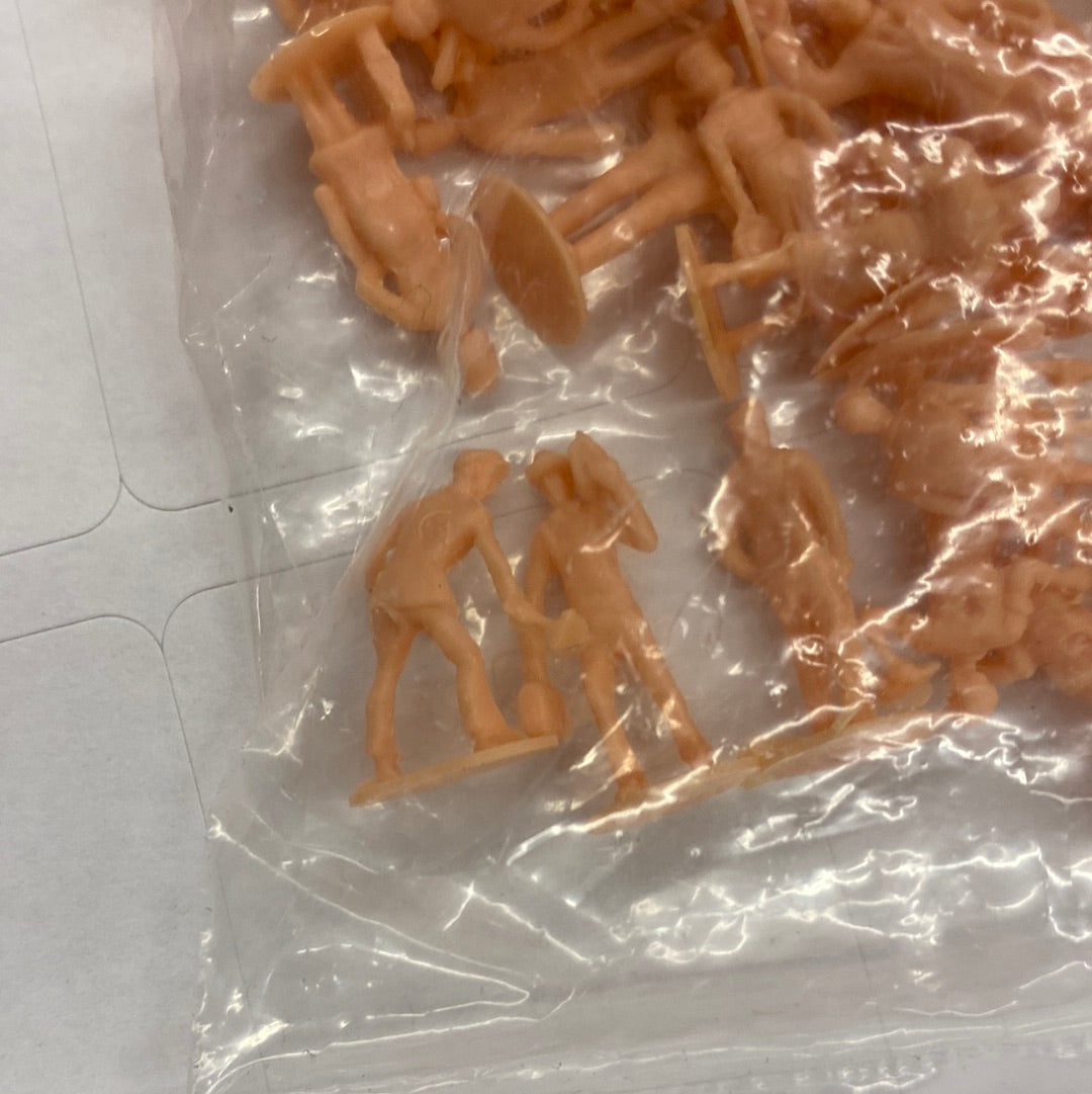 HO SCALE figure pack unpainted as-is