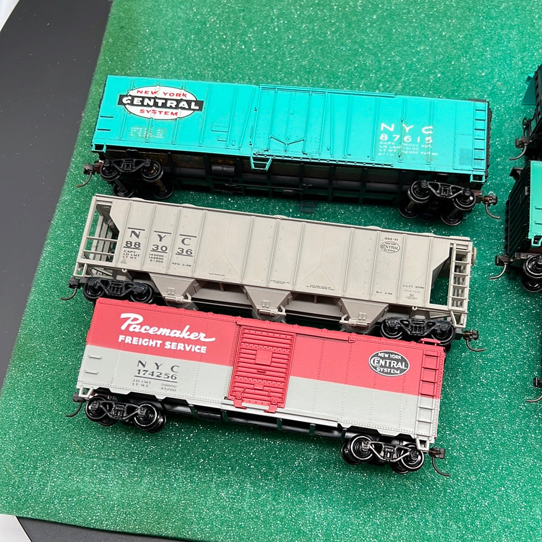 HO Scale Bargain Car Pack 110: Set of 6 New York Central Freight car p