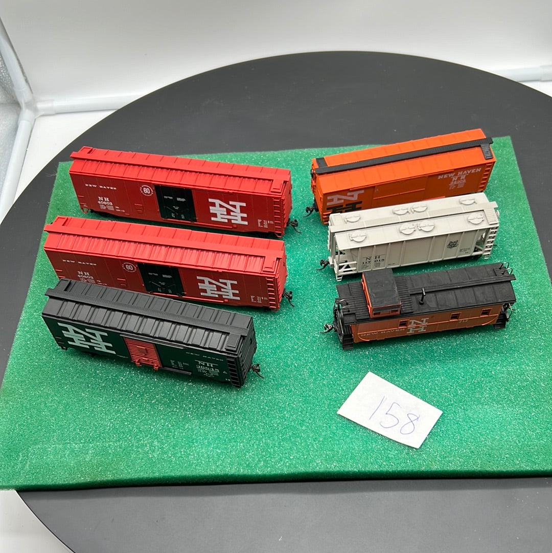 HO Scale Bargain Car Pack 158: Set of 6 New Haven freight cars HO SCAL