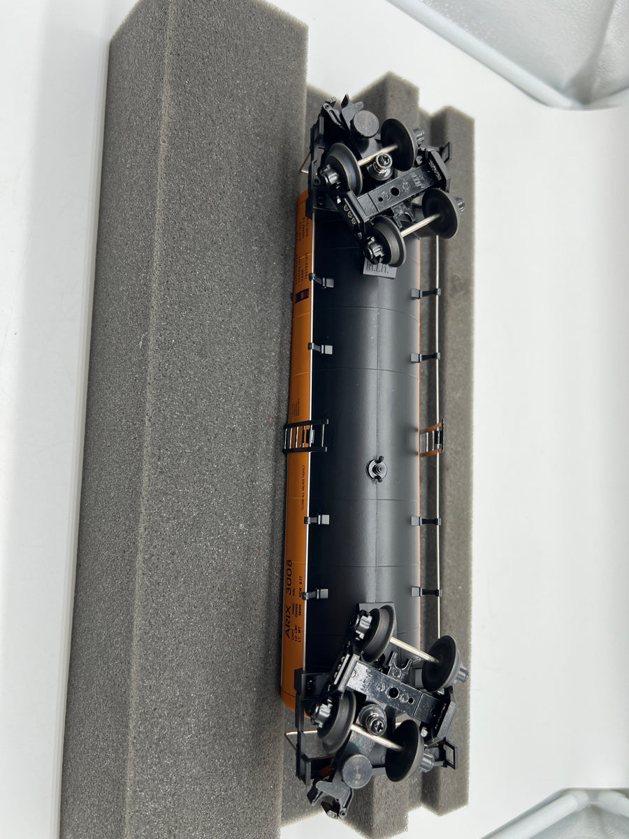 MTH Premier 20-92011 Airco Tank Car O SCALE Like New