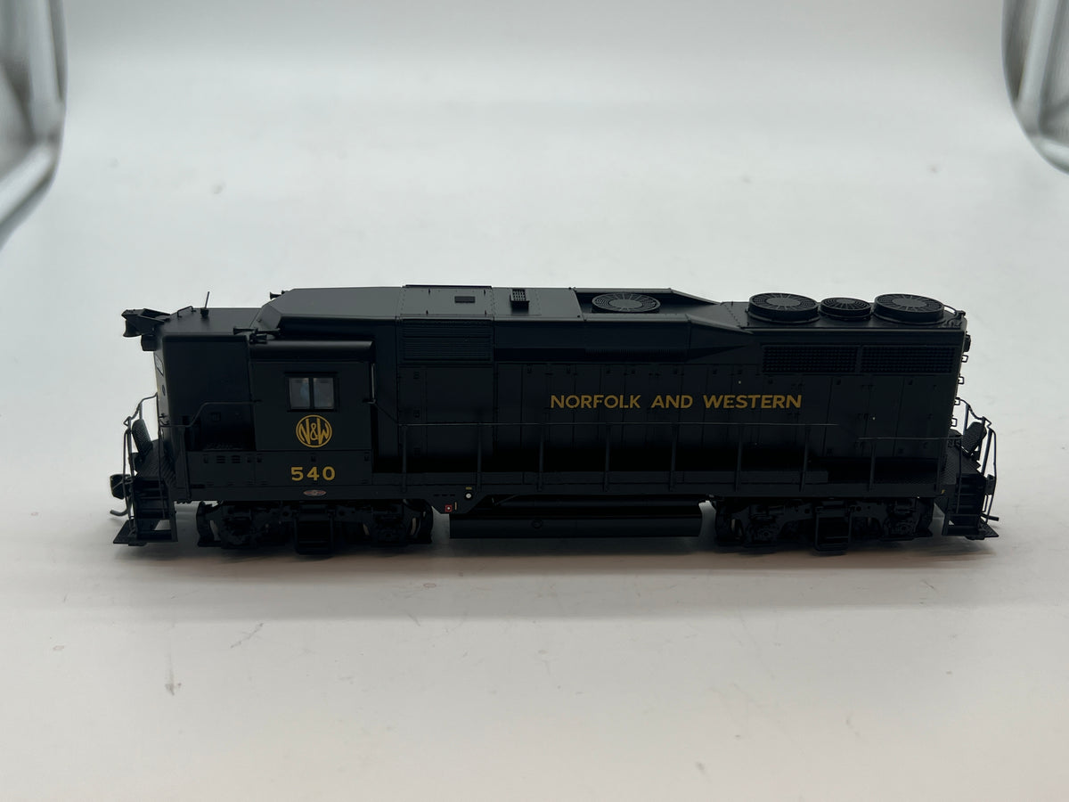 Walthers Proto 920-48861 NORFOLK & WESTERN GP30 #540 Diesel Locomotive