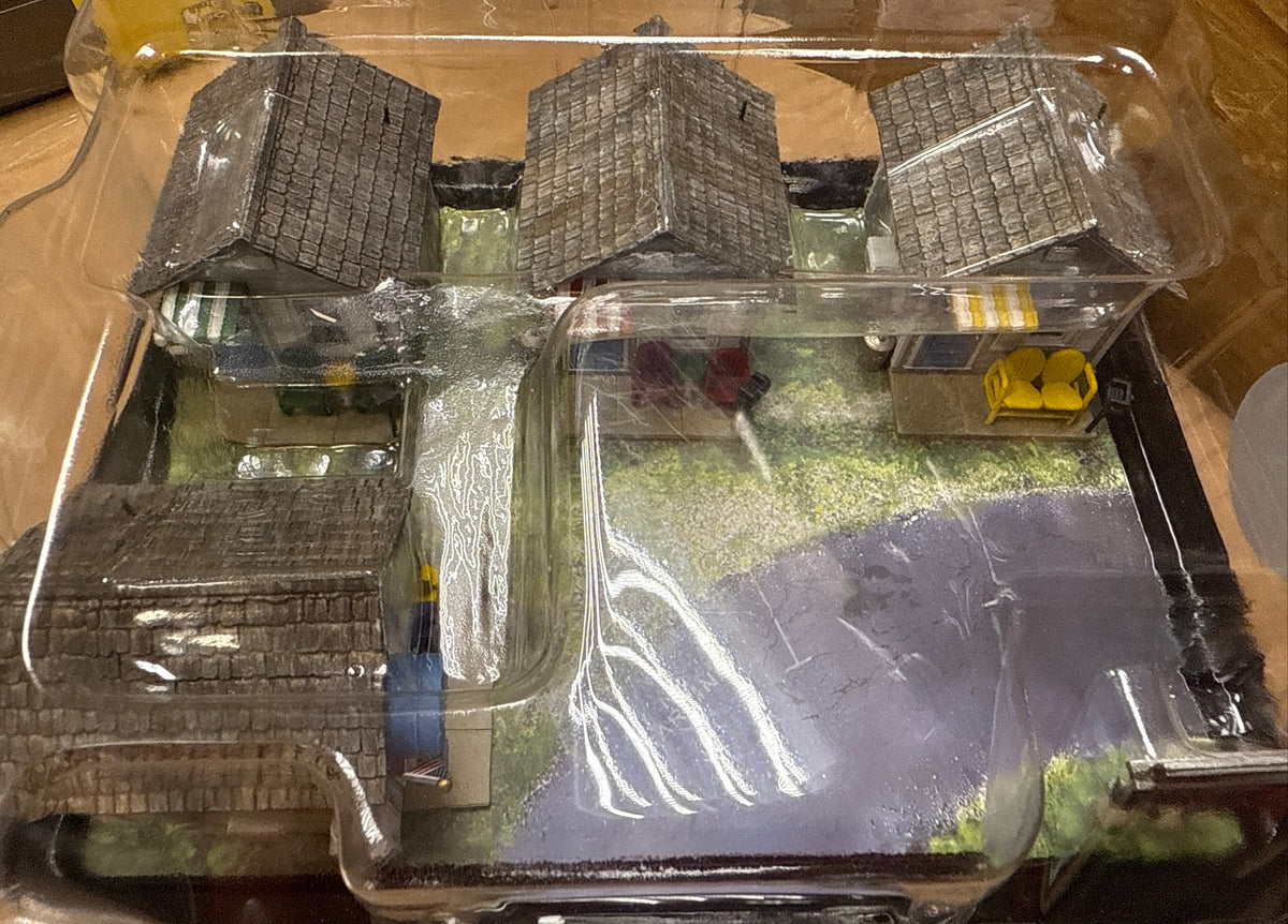 Woodland Scenics WDS BR5073 WDS5073 HO-Scale Moonlite Motor Court HO S