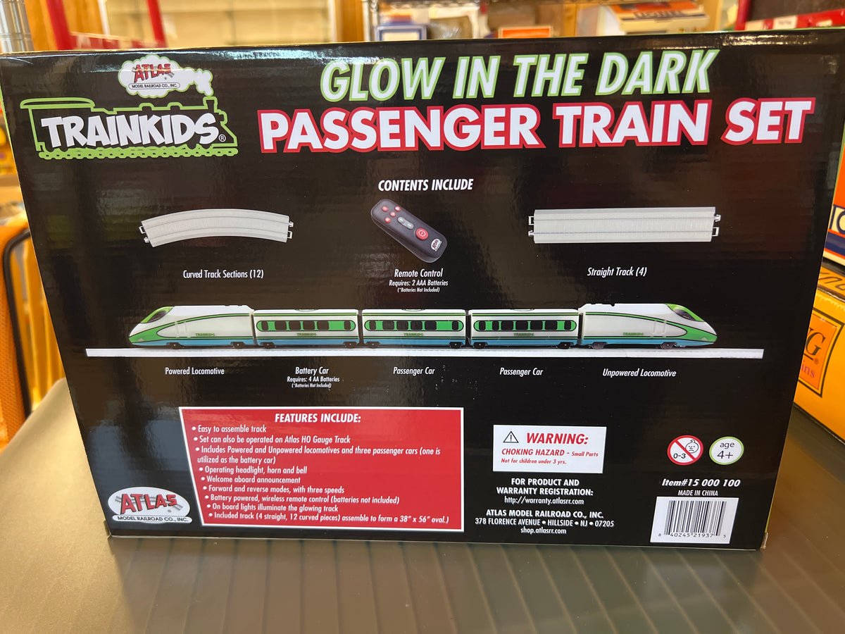 Atlas 15000100 TRAINKIDS GLOW IN THE DARK PASSENGER TRAIN SET HO SCALE