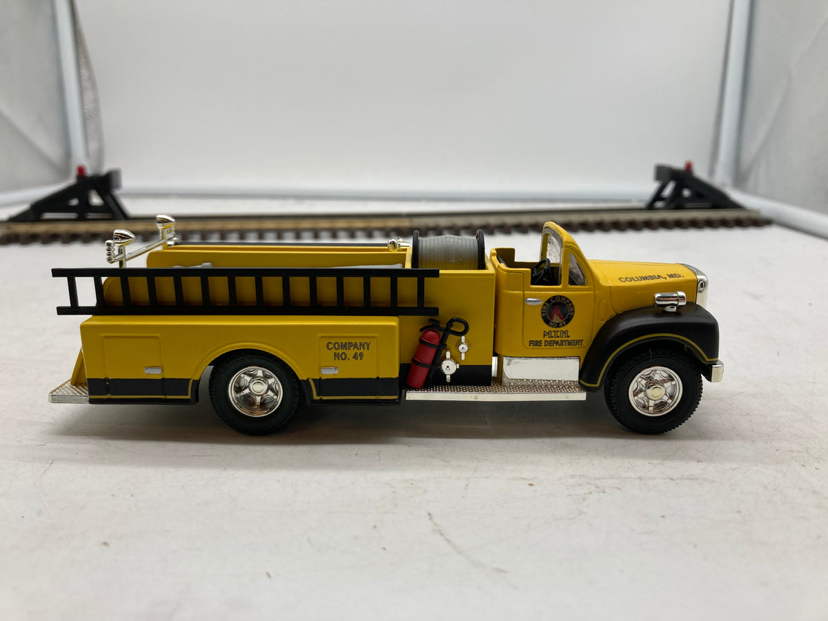 MTH Railking 30-50035 Yellow Die-Cast Fire Truck O SCALE NEW