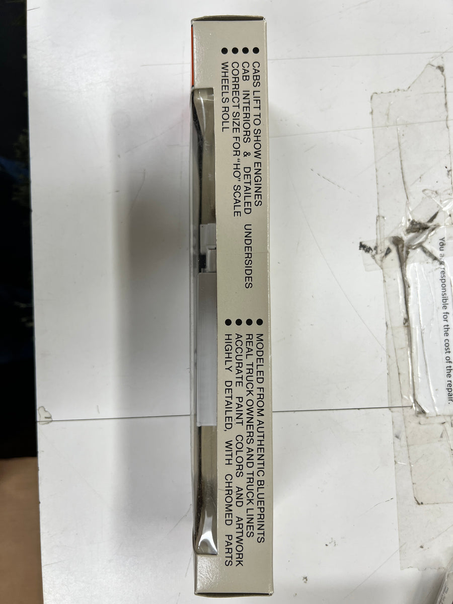 Con-Cor 0004-001090 Pelican Bread Truck HO SCALE