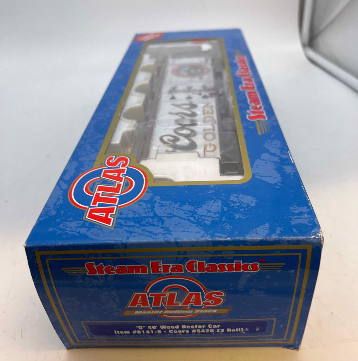 Atlas 8141-8 Coors Golden Beer 40' Wood Reefer Car #5425 3 Rail. O SCA