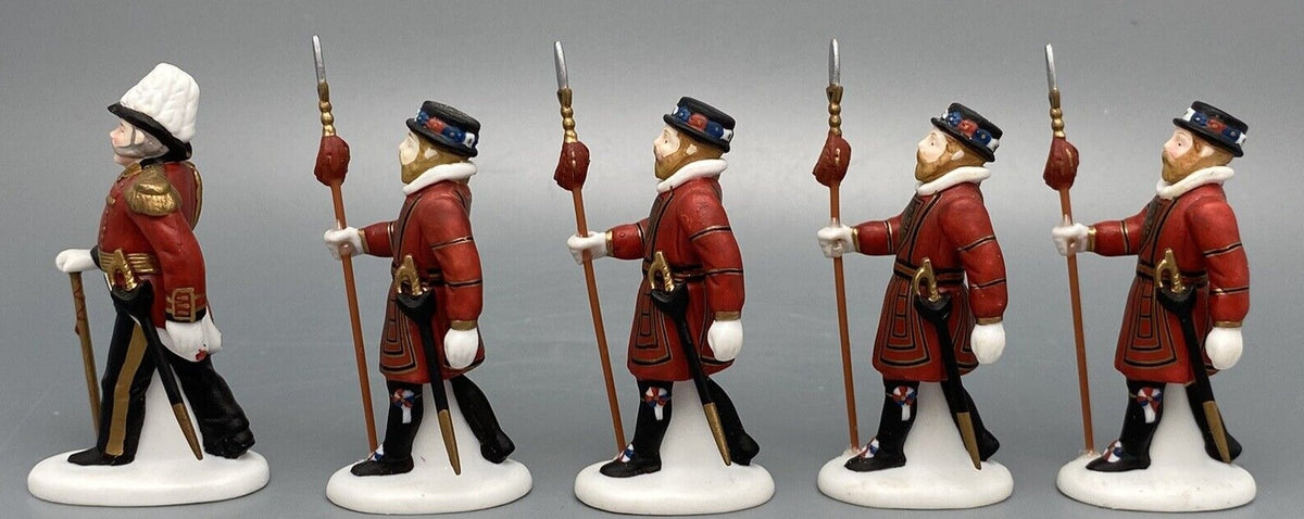 Department 56 58397 Yeoman of the Guard Heritage Village Collection